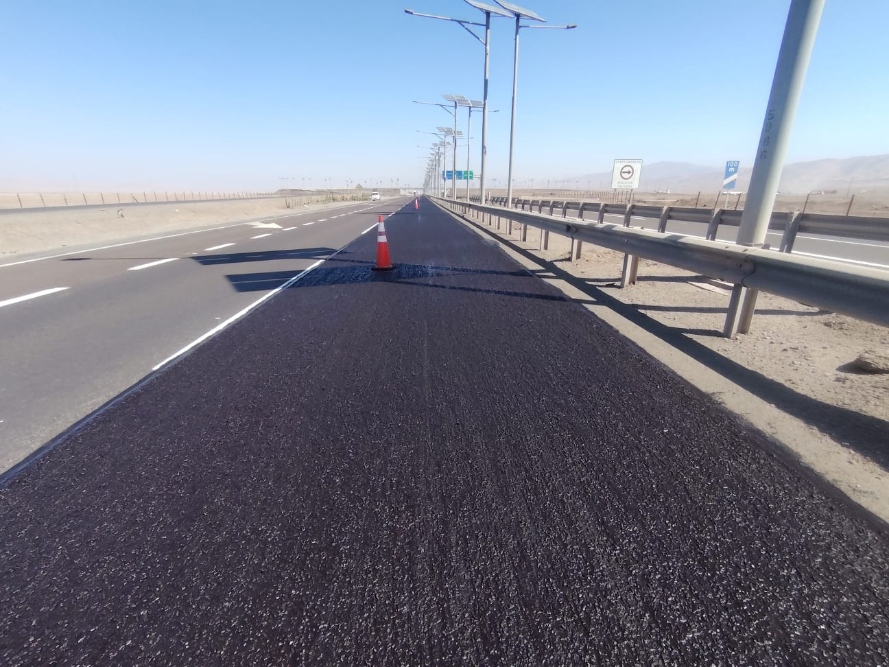 Tratamiento superficial simple tipo CRS-2 con polímero, gravilla 3/8 ...